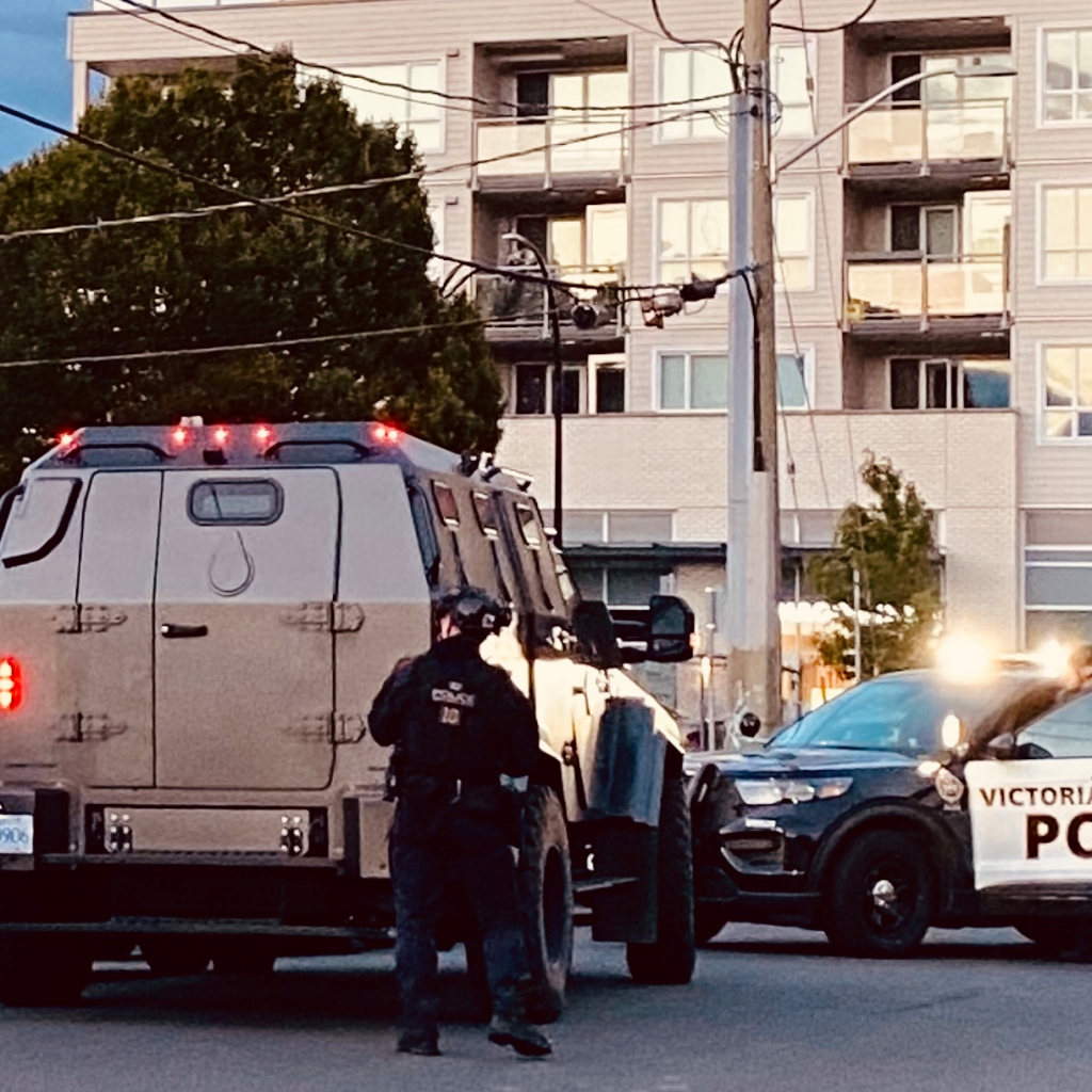 GVERT, Patrol Officers Rescue Armed Person In Crisis - VicPD.ca