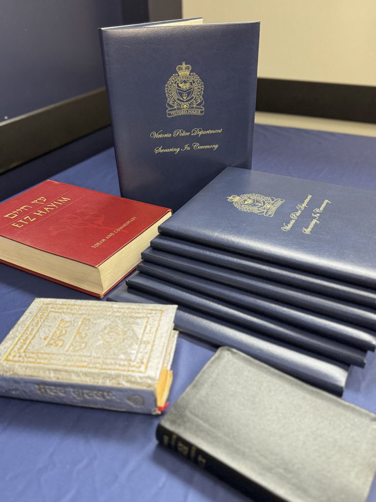 VicPD Welcomes Seven New Recruits - VicPD.ca